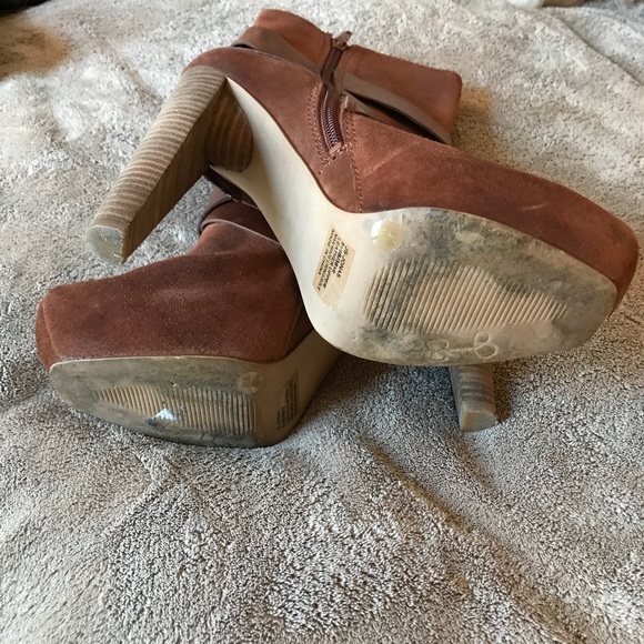 Jessica Simpson | Shoes | Jessica Simpson Jonas Ankle Boot 8 2 B | Poshmark